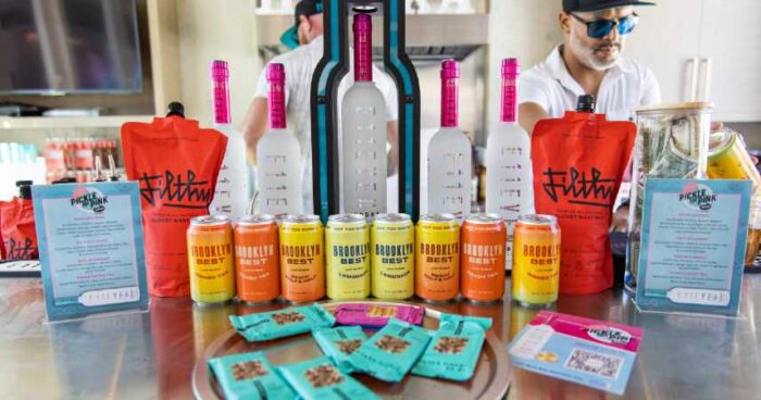 E11EVEN VODKA recaudó más de $60,000 para la Fundación de Cáncer de ...